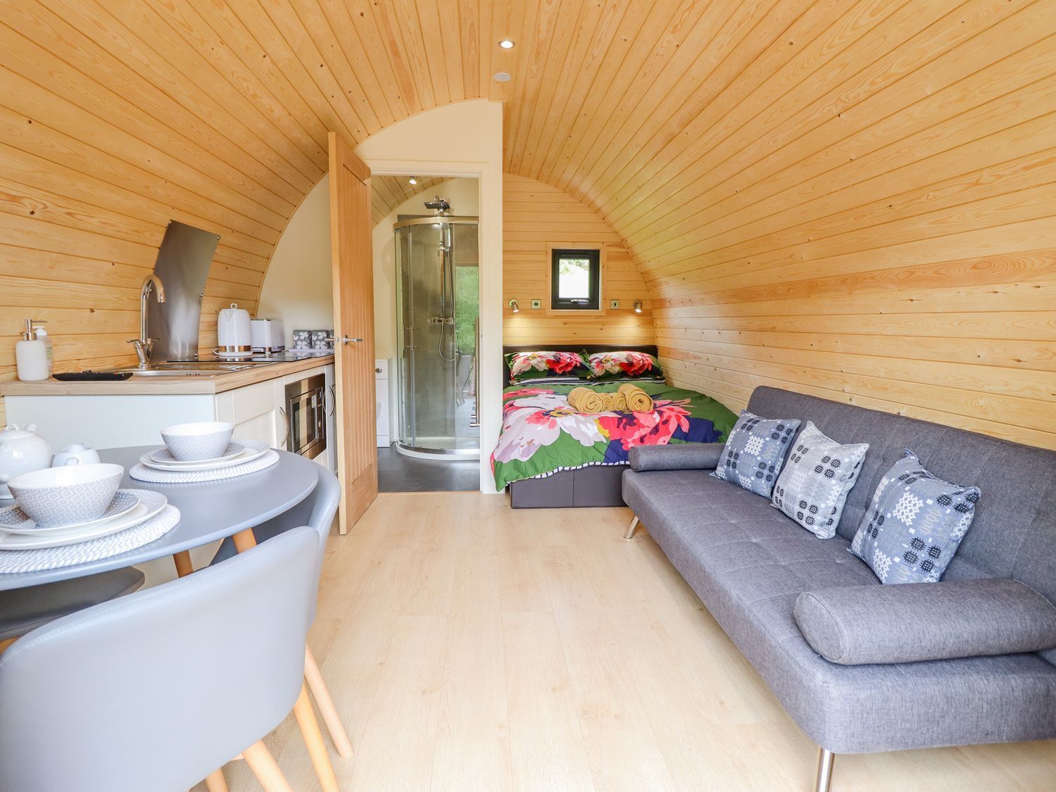 Briallen, Pet Friendly, Character Holiday Cottage In Dolgellau - Dolgellau