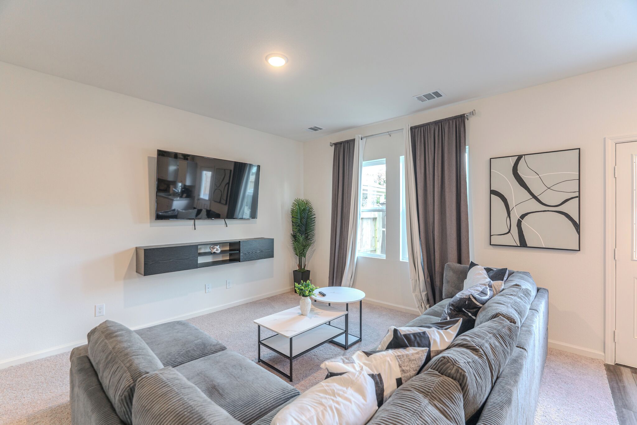 Pool House With Hot Tub! - Houston, TX