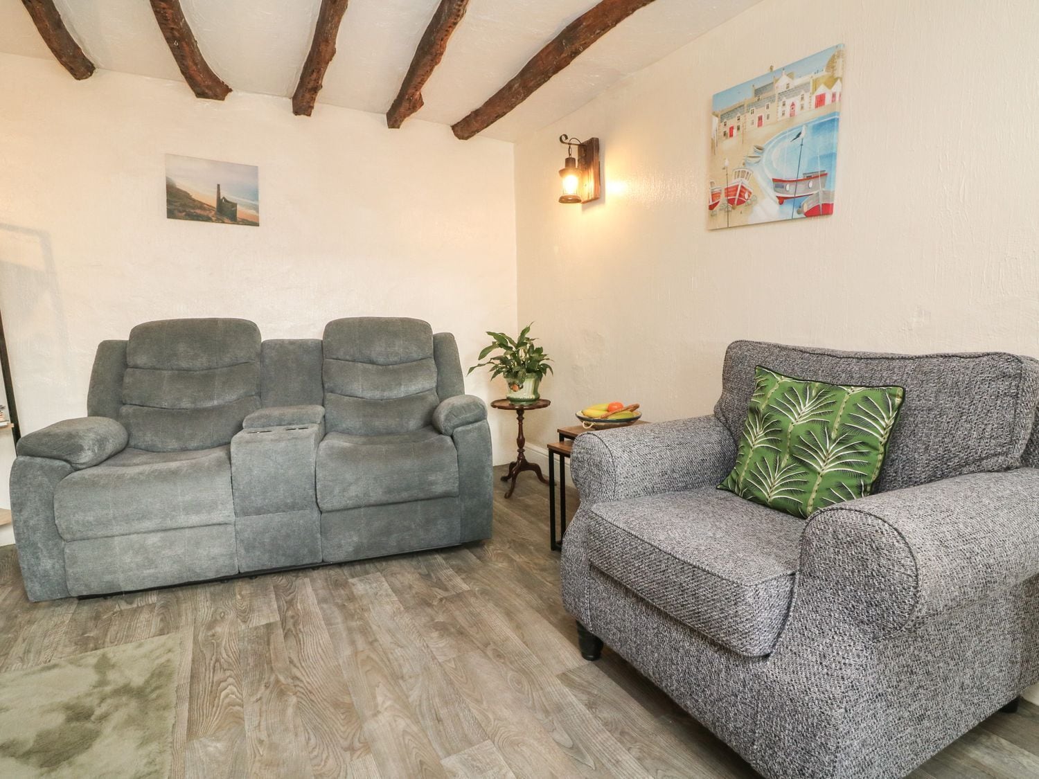 Tea Cosy Cottage, Family Friendly, With Open Fire In Marhamchurch - 