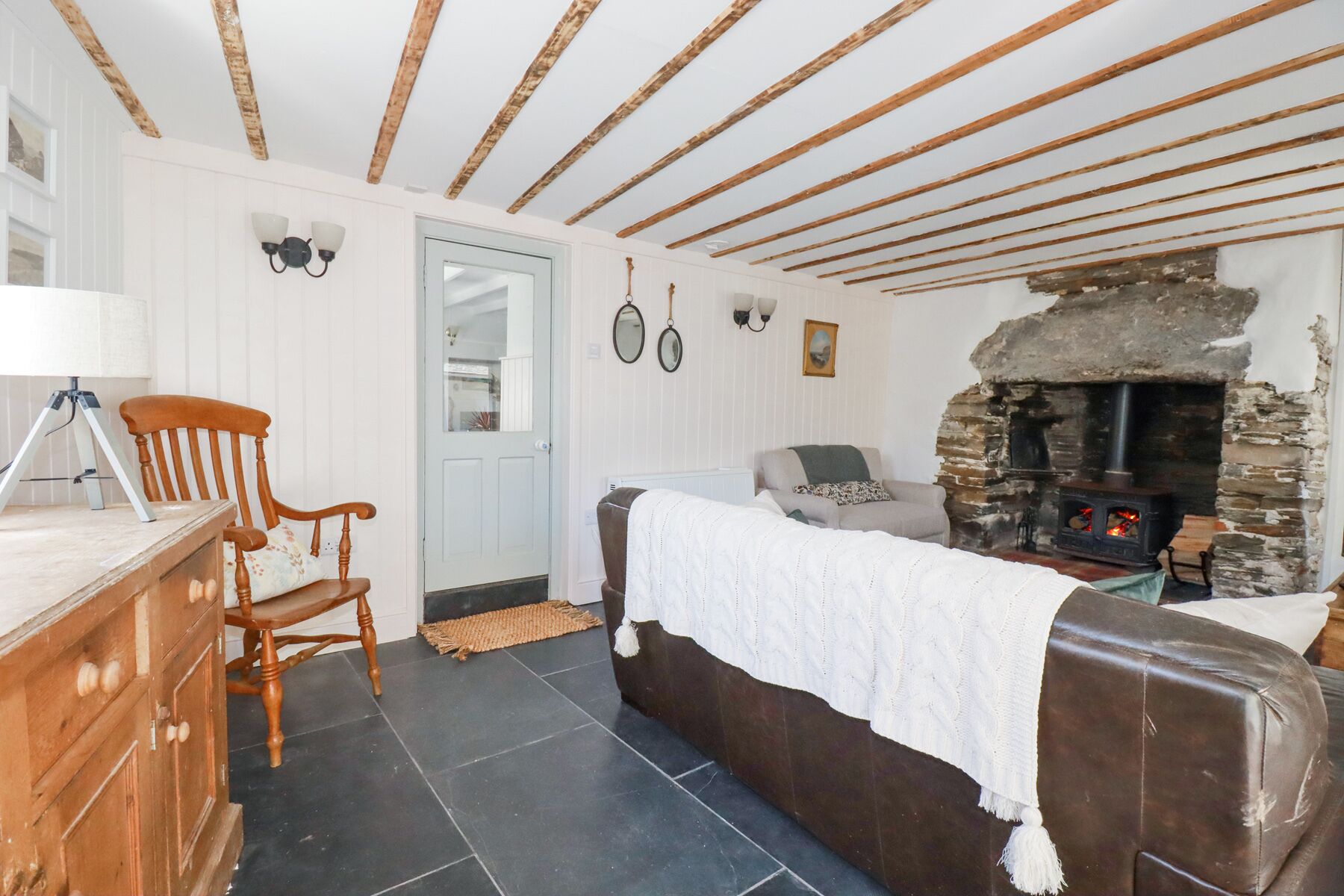 Hilldene, Pet Friendly, Character Holiday Cottage In Treknow - 艾薩克港