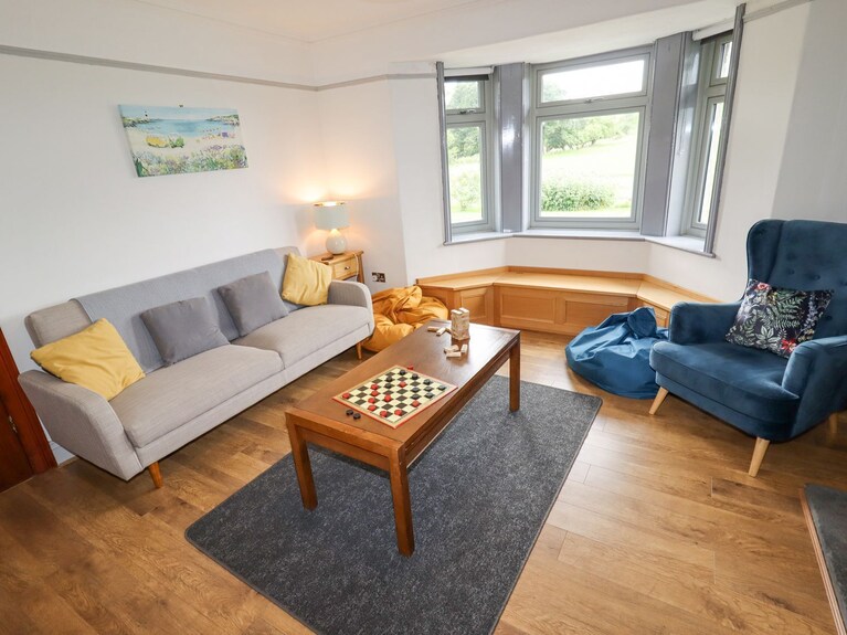 Segrwyd Uchaf, Family Friendly, Character Holiday Cottage In Denbigh - North Wales