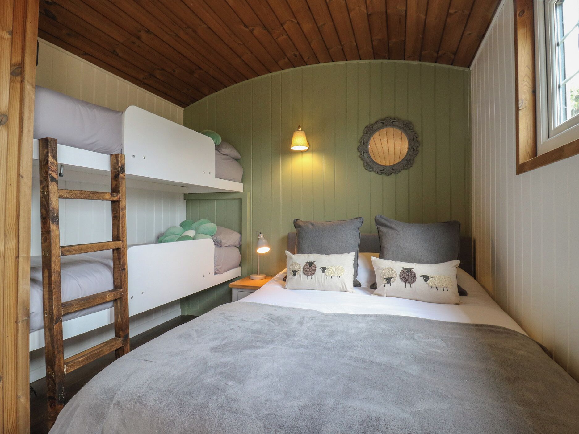 The Heron, Pet Friendly, With Hot Tub In Bottisham - Cambridge