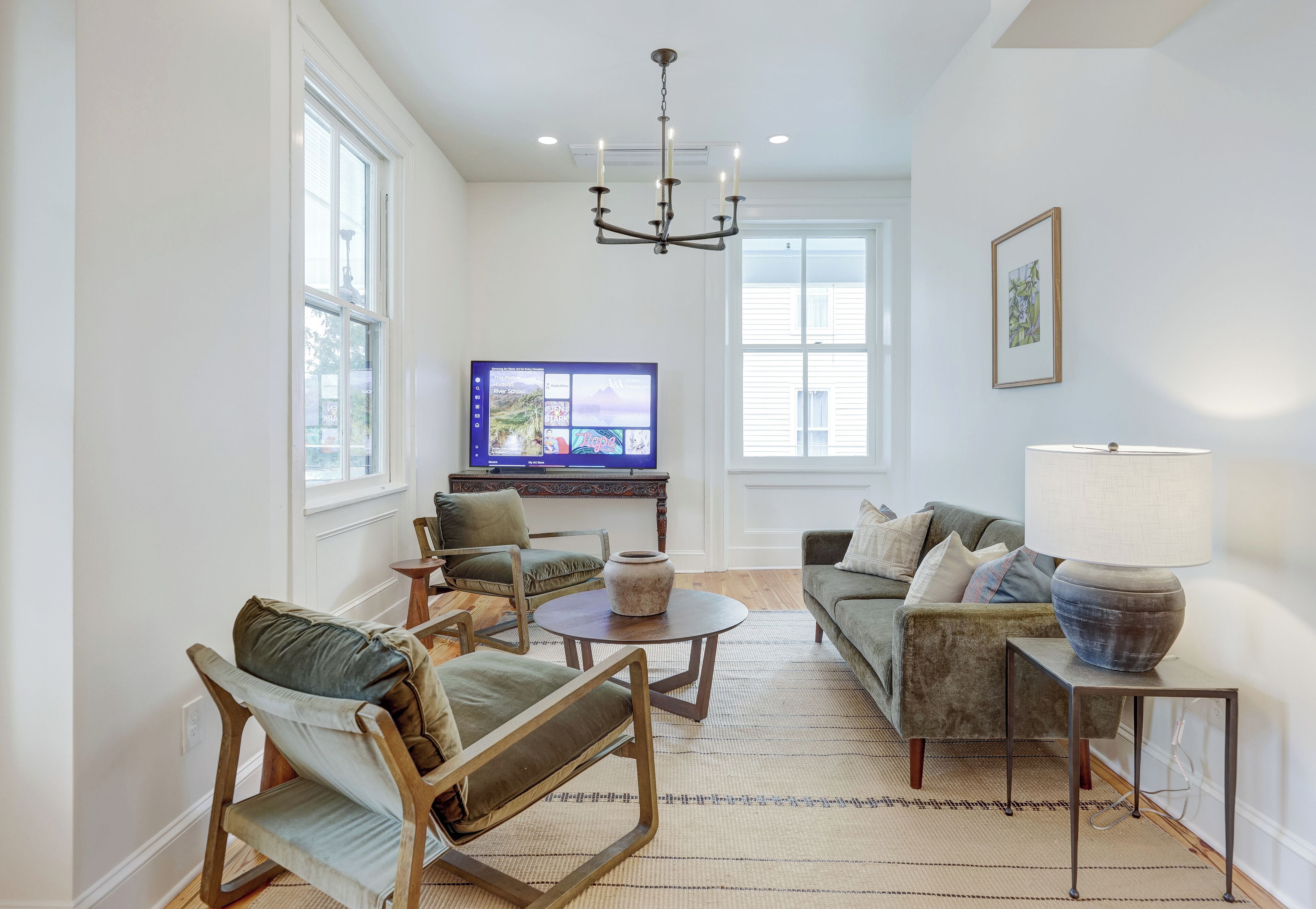 Stylish King Room At The 200 South St  Boutique Hotel W/ Pool - Charlottesville