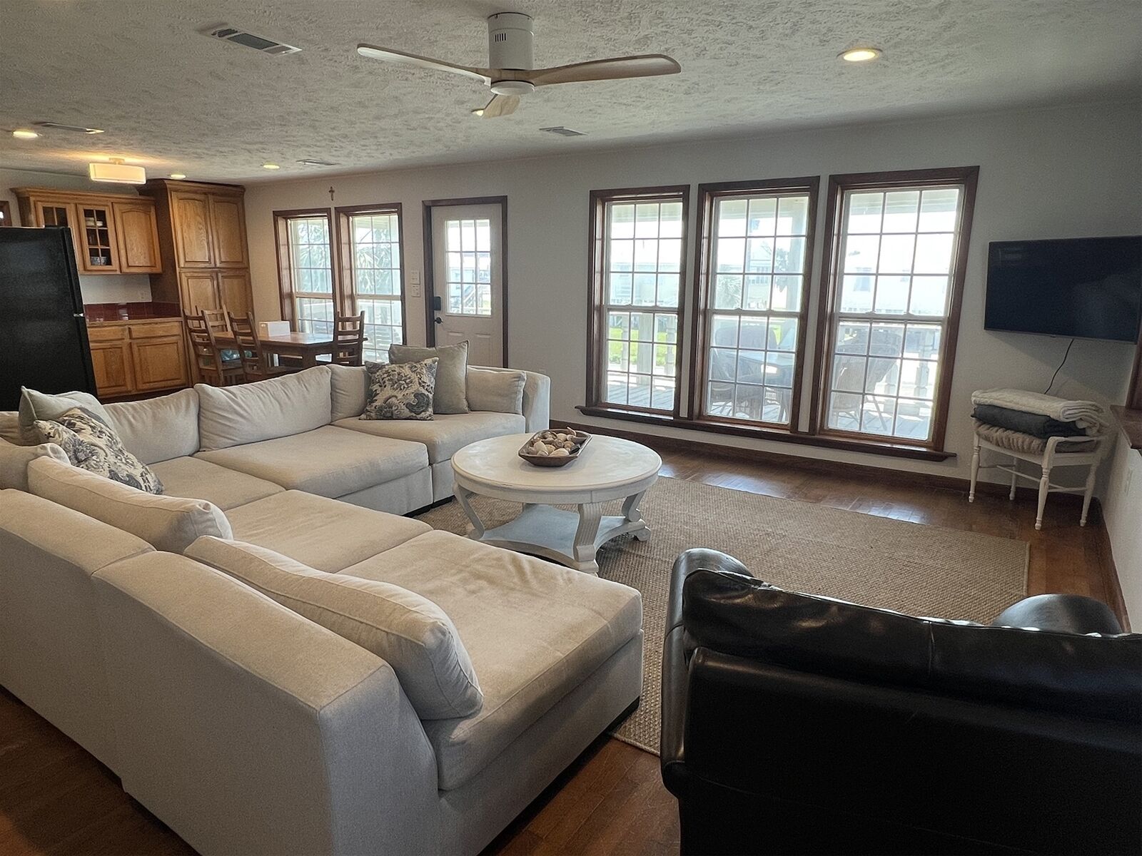 Five Queens - Beach Access - Island Realty - Grand Isle, LA