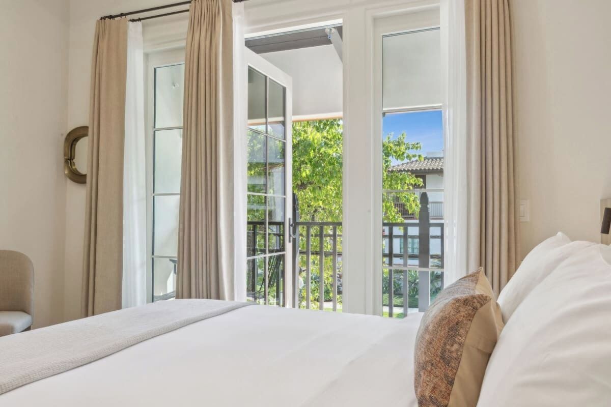 Casa Riviera 29 - Boutique Suites - Santa Barbara, CA