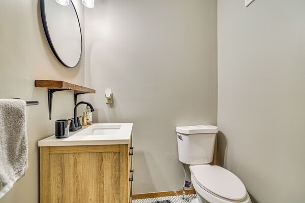 Home W/ Pool & Lake In Jim Thorpe: 6 Mi To Dtwn! - Jim Thorpe, PA