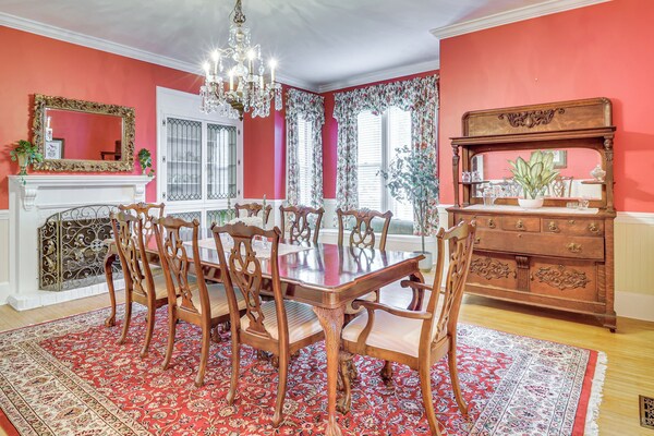 Walk To Waterfront: Downtown Elizabeth City Home! - Camden, NC