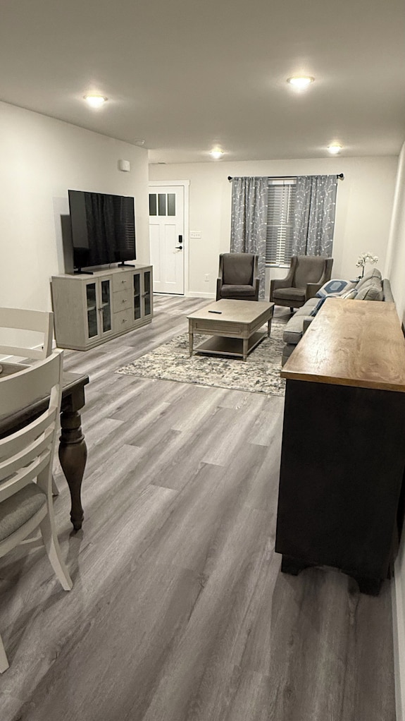 Modern 3-bedroom Apartment In Hickory, Close To Everything! - Hickory, NC