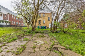 Apartamento, 3 quartos | Terrenos do alojamento