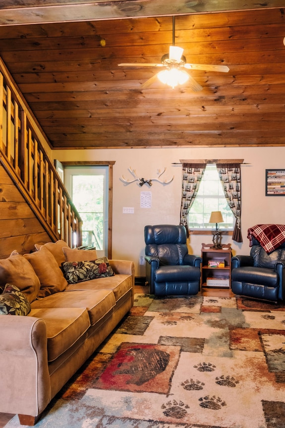 Bear Run Cozy Rustic Cabin With Modern Comforts - Colton Point State Park, Wellsboro