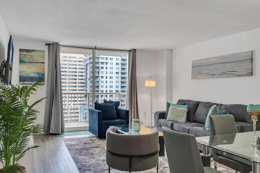Peaceful Brickell 1br | Water & City Outlook - South Beach, FL