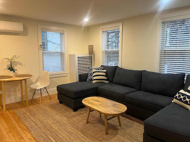 Great Location! Cozy 1-bedroom Apartment Newport With Wifi, Ac - Newport, RI