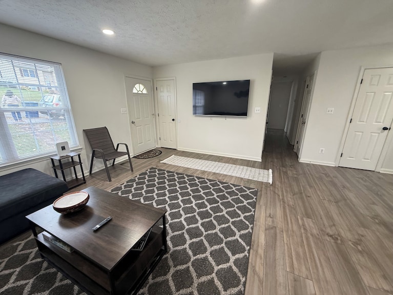 Spacious 5-bedroom House With Wifi, Ac In Charming Front Royal - フロント・ローヤル, VA