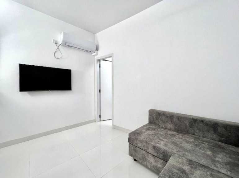 375 Sqft 3 Executive Studio With Pool & Gym In Dhaka - Dhaka