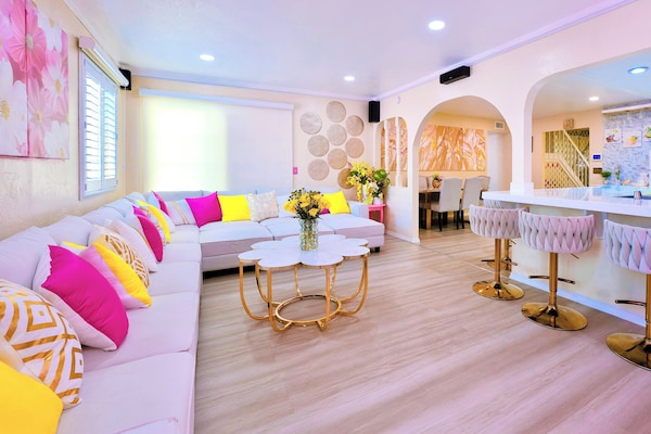 Pink Luxe Spa Retreat Sale 3 Nights With Pool, Fully Equipped Kitchen & Dome - San Diego, CA