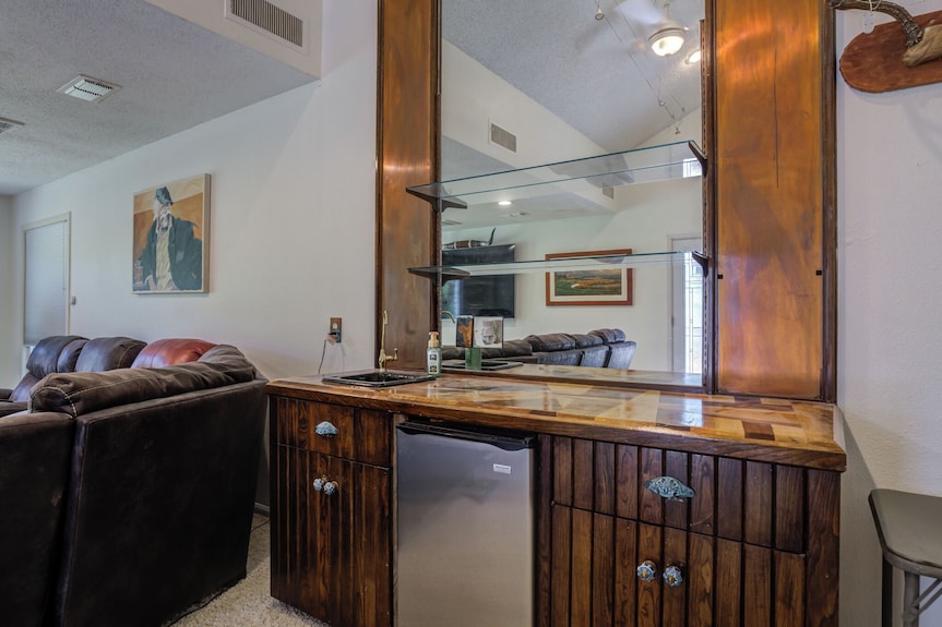 4-bedroom 3 Bath Modern House On Lakeridge Golf Course In Lubbock With Wifi, Ac - Lubbock, TX