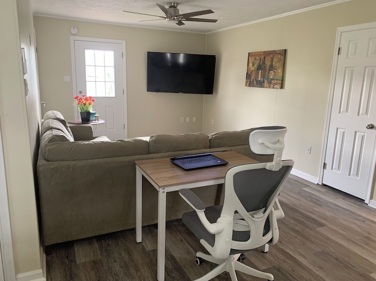 Newly Renovated - Walk To Harpers Ferry Np - Breaux Vineyards, Purcellville