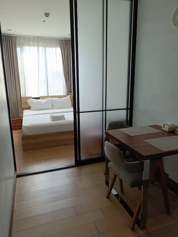 Cozy 2-bedroom Apartment With Wifi, Ac In Charming Chiang Mai - Chiang Mai