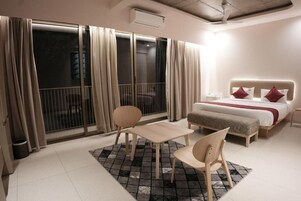 Suíte real | Quartos à prova de som, ferros/tábuas de passar roupa, Wi-Fi de cortesia