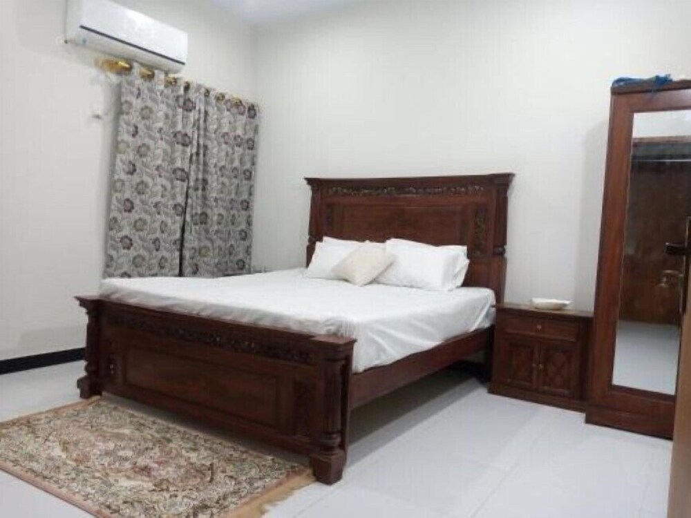 Nursery In Guest House - Karachi