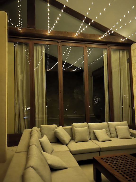 Salle De Réception D'exception Avec Jardin Et Piscine Près D'avignon - Pont du Gard