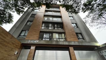 Apartamento básico | Fachada