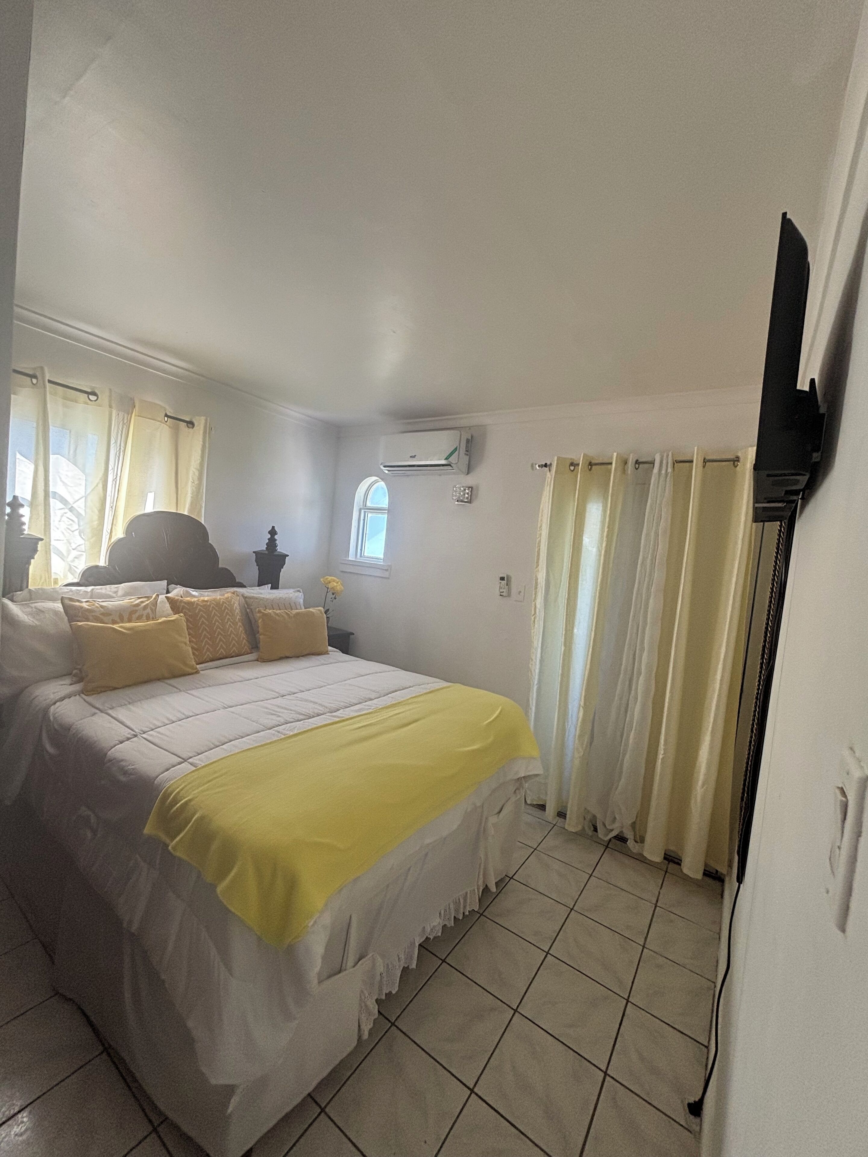 Peak Into Paradise Jamaica - Negril