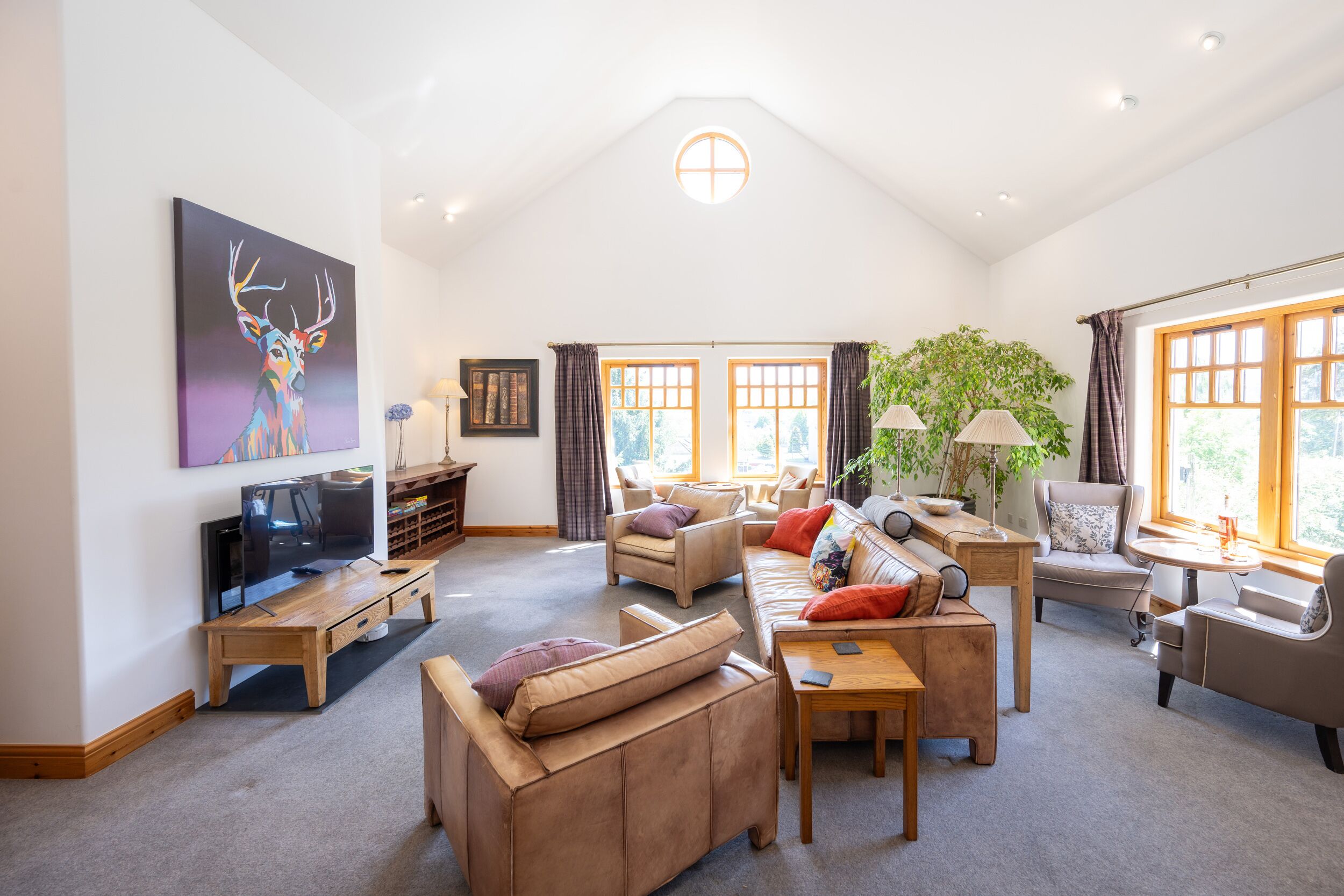 Old Distillery Lodge, Pet Friendly, With Hot Tub In Kingussie - Kingussie