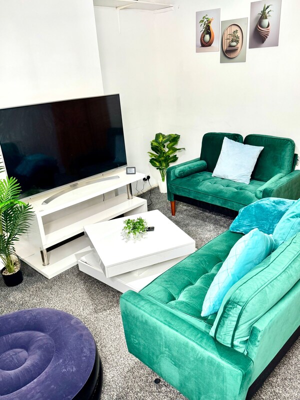 Cosy Leicester Apartment With 2 Bedrooms - Leicester