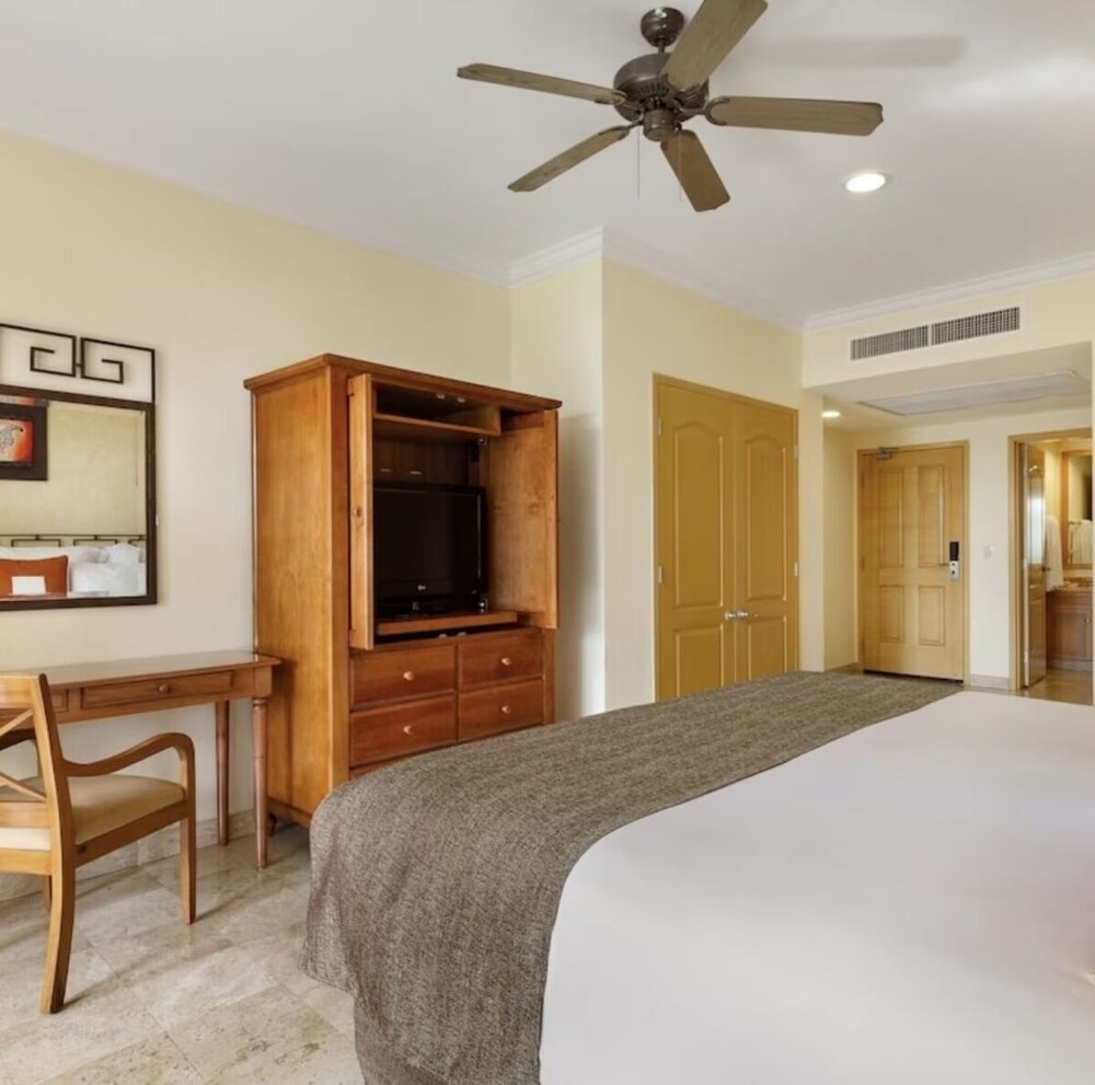 Stunning Ocean-Facing 2-bedroom, Villa Del Arco resort in lovely Cabo ...