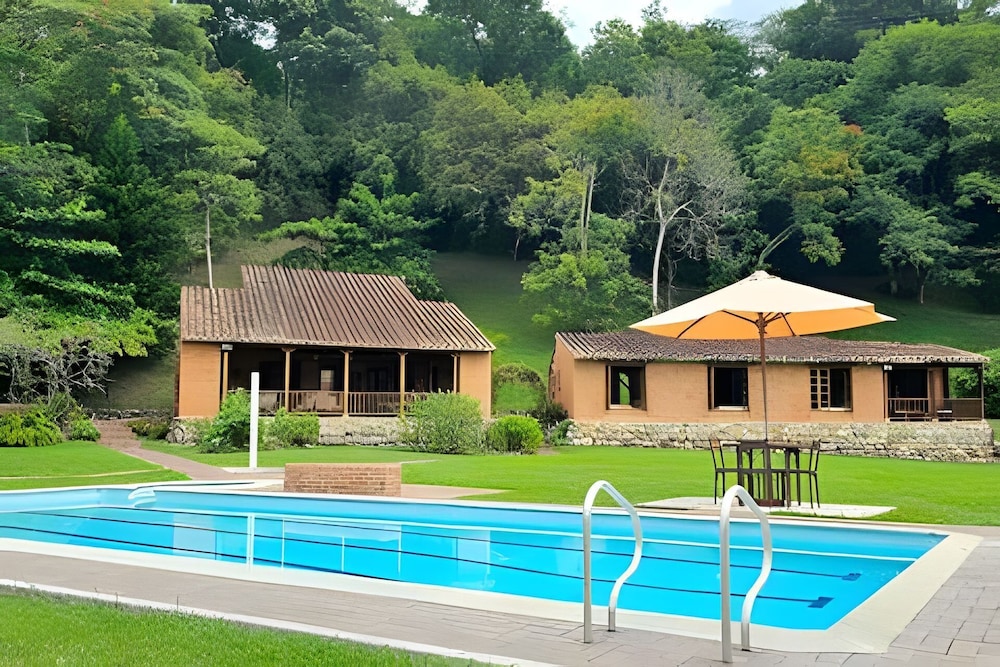 Casa Rodeada De Naturaleza En Villeta - Villeta