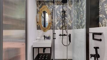 Estúdio Comfort, varanda | Casa de banho