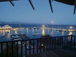 Apartamento Superior | Terraço/pátio interior