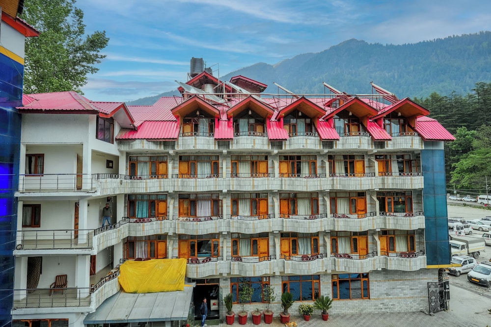 Hotel Naveen Manali By Blueko Hotel - Manali
