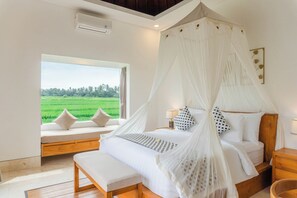 Vila, 2 quartos, vista para a piscina | Escrivaninha, Wi-Fi de cortesia