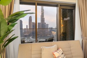 Gogoto High Floor Burj Khalifa NYE Fireworks View PS5 Reviews, Deals ...