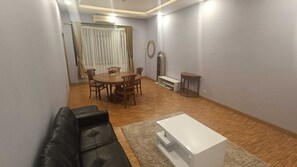 Suite Familiar, vista para o parque | Sala de estar