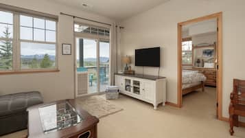Casa, 3 quartos | 3 quartos, secretária adequada para computadores portáteis