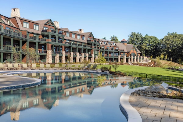 The Lake Estate On Winnisquam - Laconia