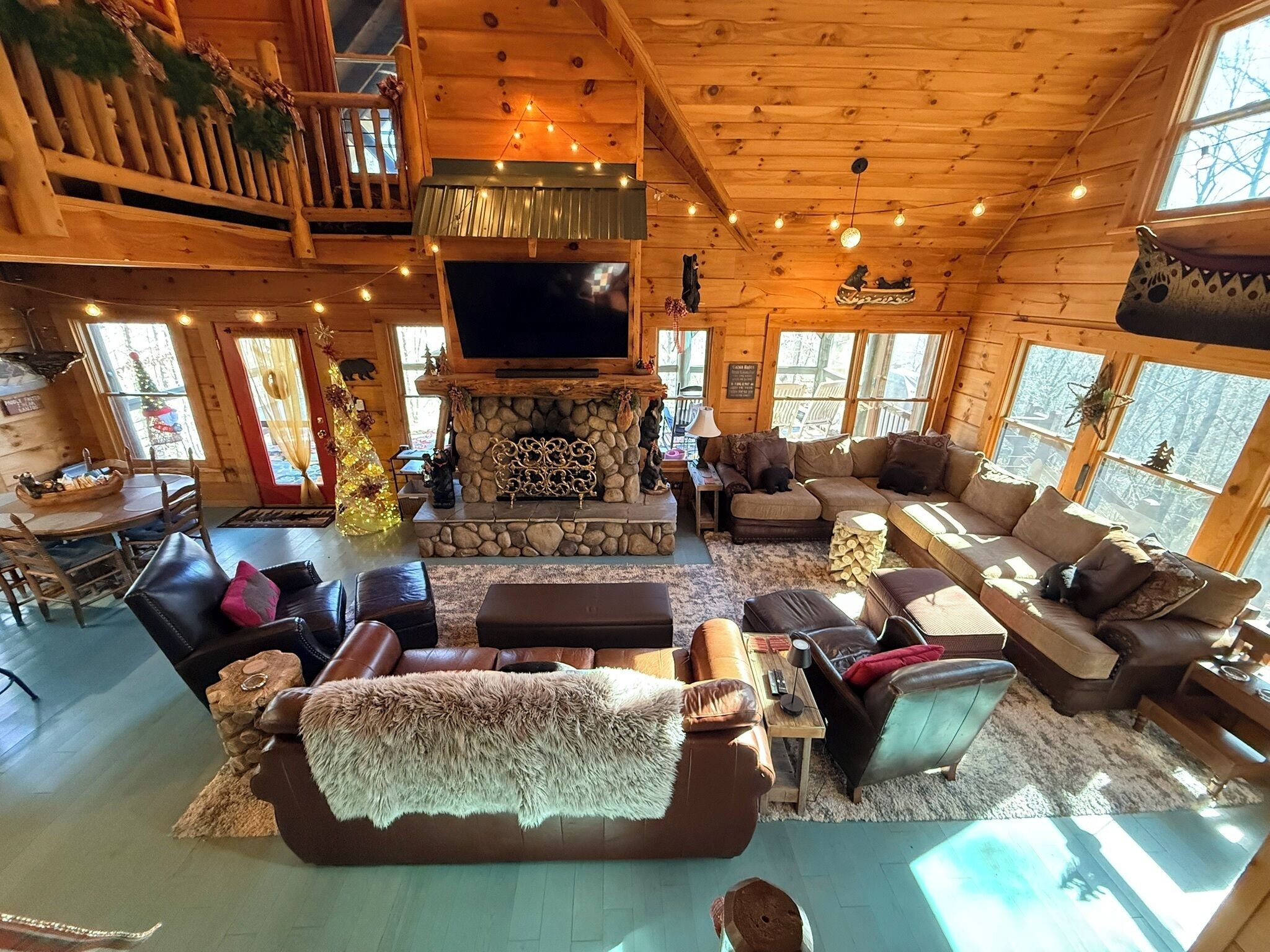 Little River Family Retreat\n5 King Suites, 4.5 Ba, Walking Trail, Creek, Private - Mentone, AL