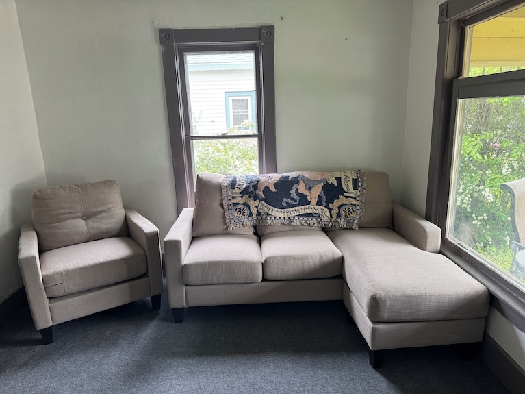 Sturgis Rally Rental\nlots Of Action From The Porch - Sturgis, SD