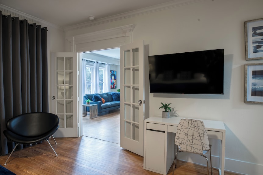 7br The Athena! Luxury Chef's Kitchen In Montrose - Houston, TX