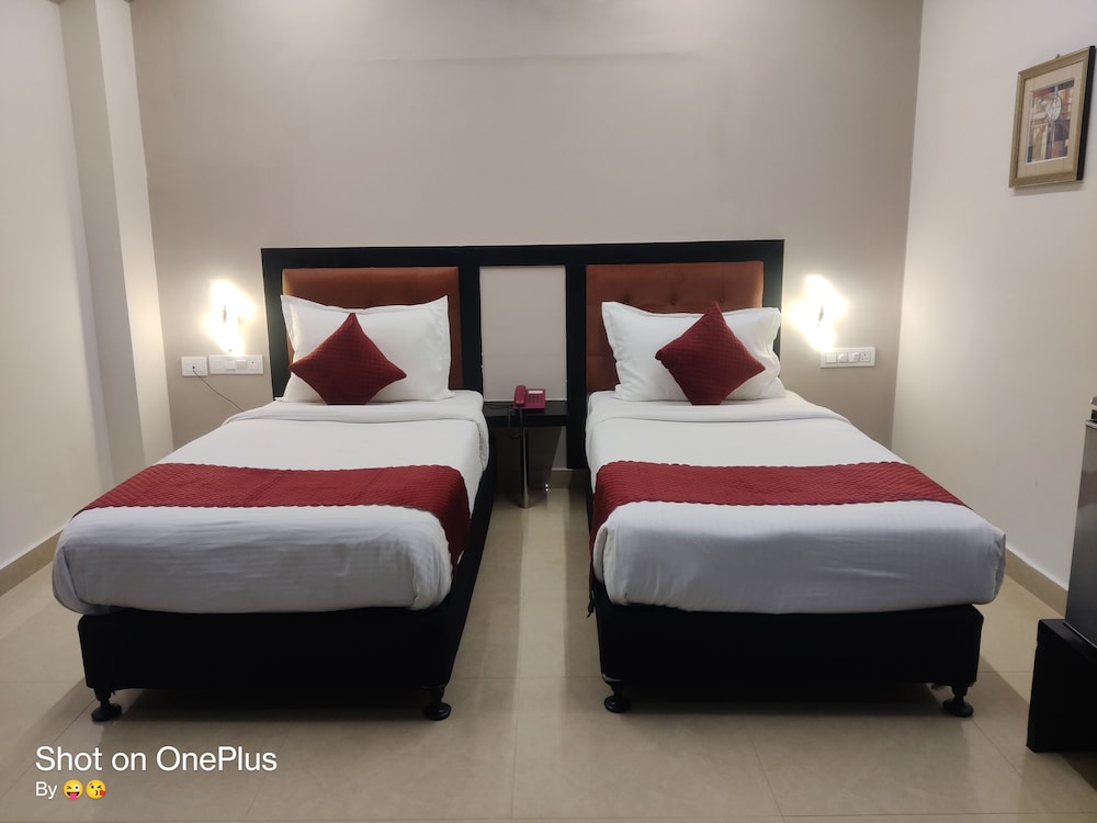 Hotel Delphi Grand Hyderabad Hitech City - Haidarábád