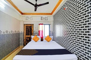 Secretária, quartos insonorizados, Wi-fi grátis 