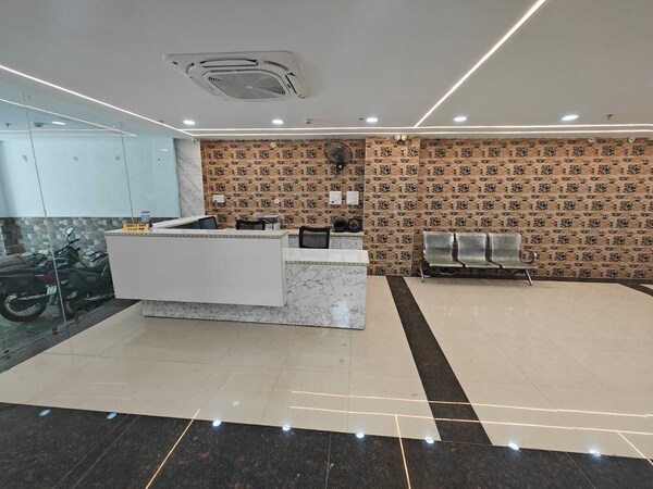 Hotel Budget Inn - Lucknow