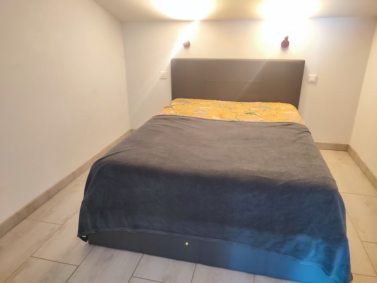 Studio With Large 9m² Terrace, Exceptional View, 5 Min From Fonséranes Locks - Béziers
