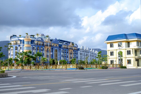 Green Dragon Boutique Hotel - Cẩm Phả