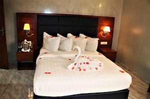 Quarto Duplo Comfort | Cofre no quarto, secretária