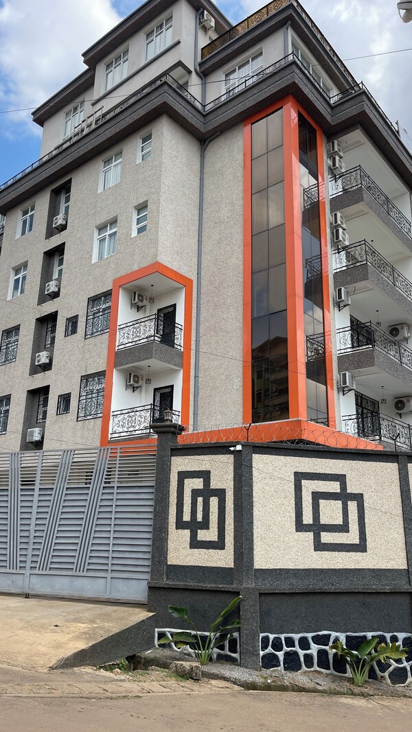Marcy Suites Bastos - Yaounde