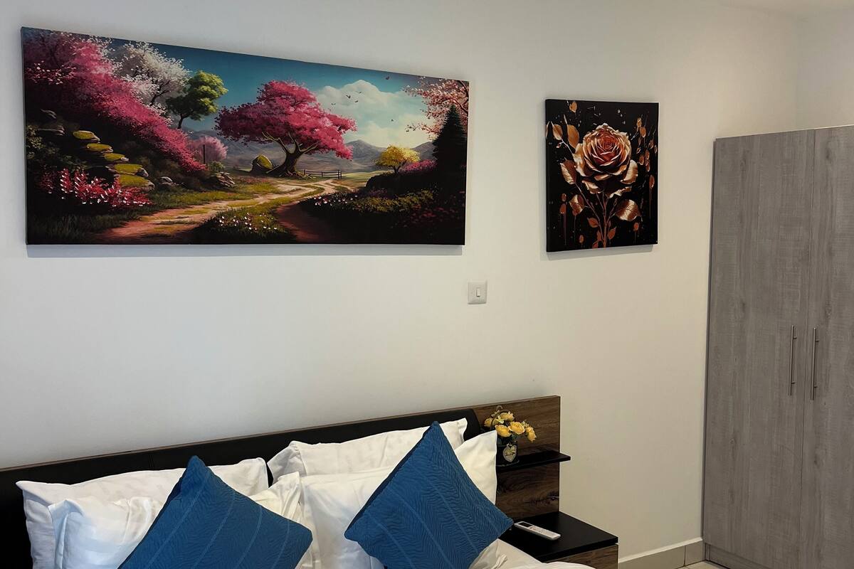 Apartamento Deluxe, 1 quarto, Vista para a cidade | Secretária, secretária adequada para computadores portáteis